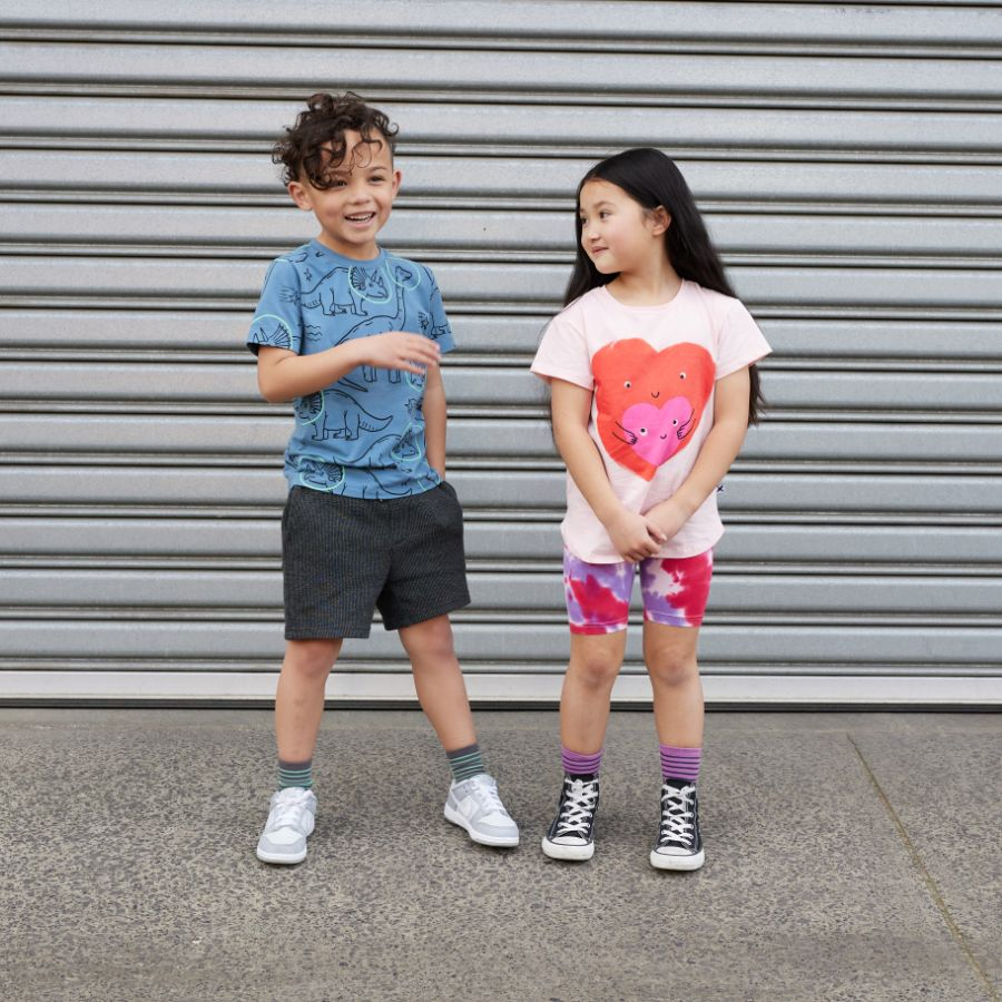 Childrens Clothing – Daisy and Hen
