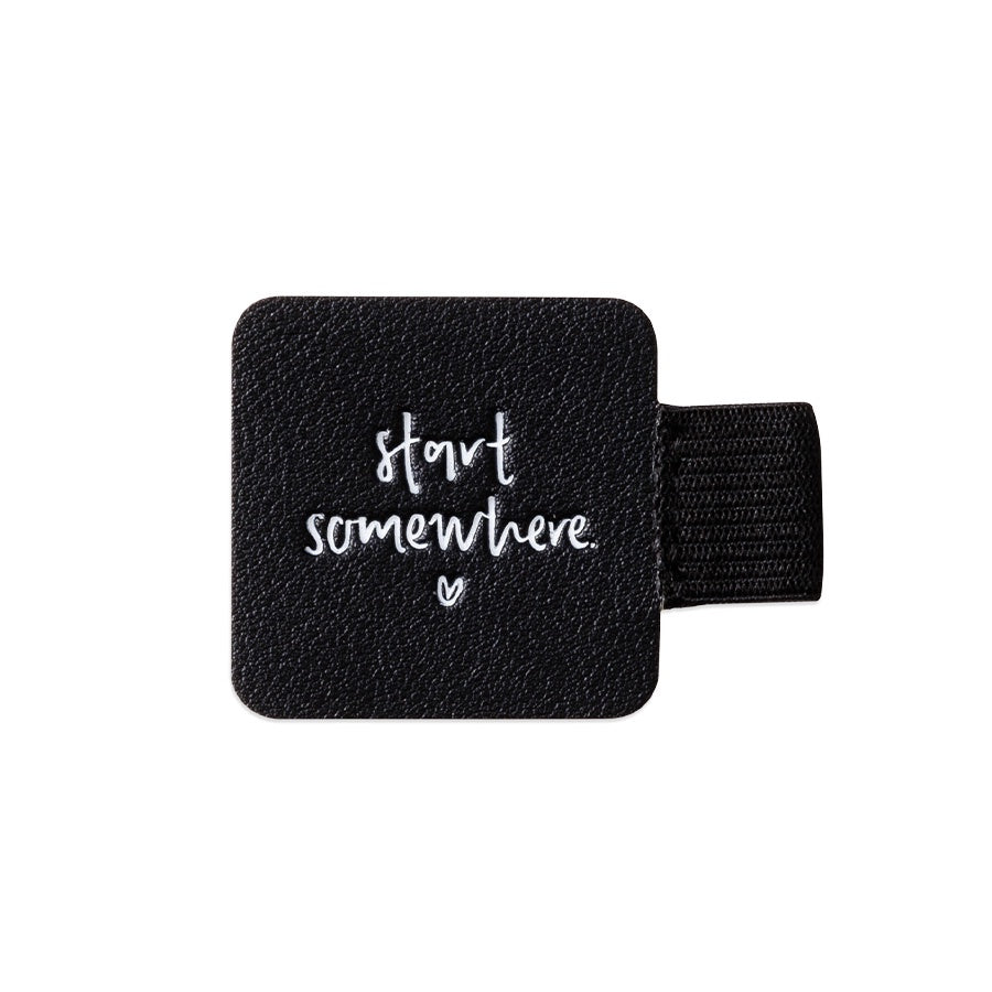 Pen Loop | Mayfair – Daisy and Hen